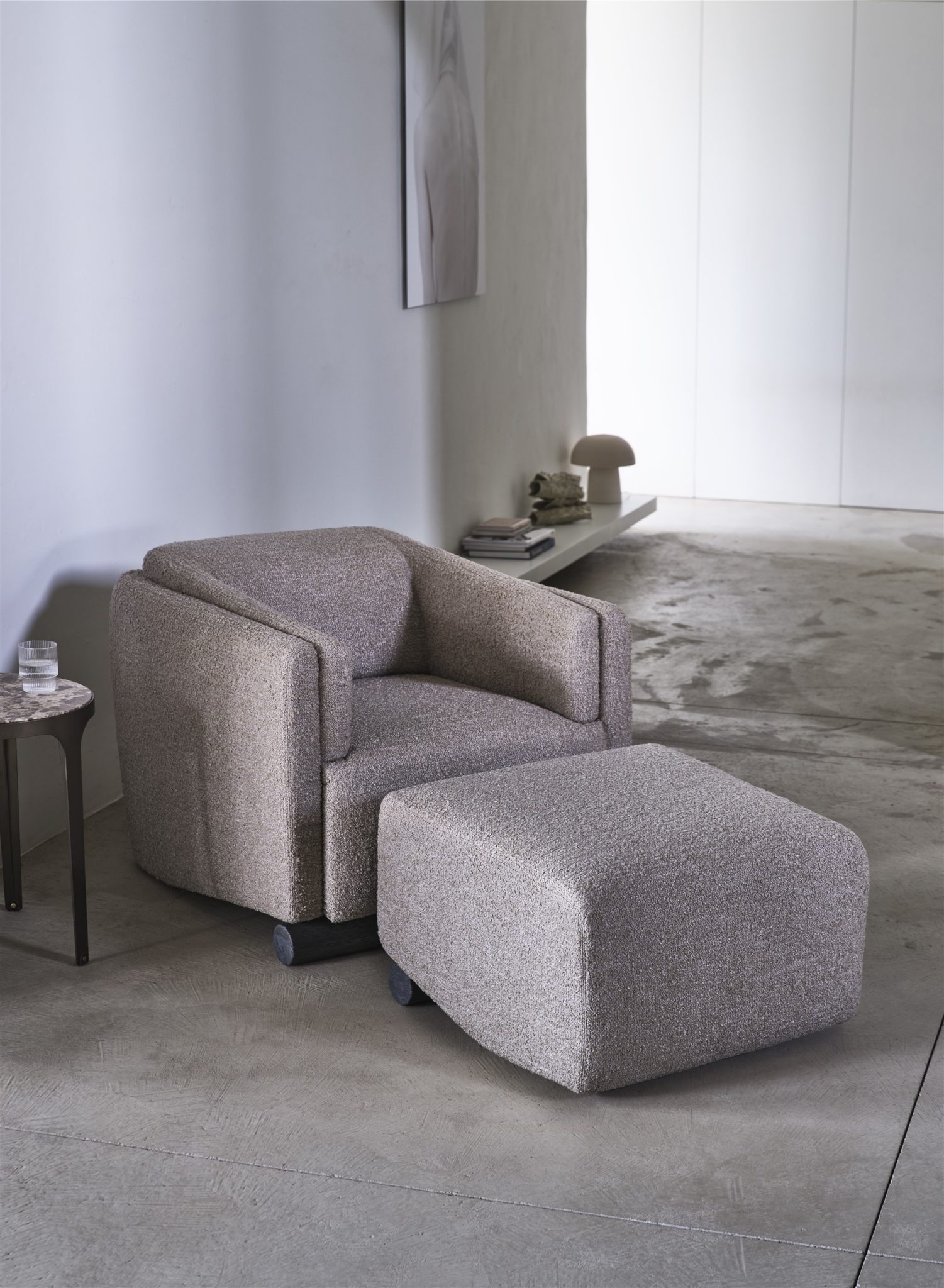 TILT — fauteuil et ottoman, Linteloo – Anthony Guerrée
