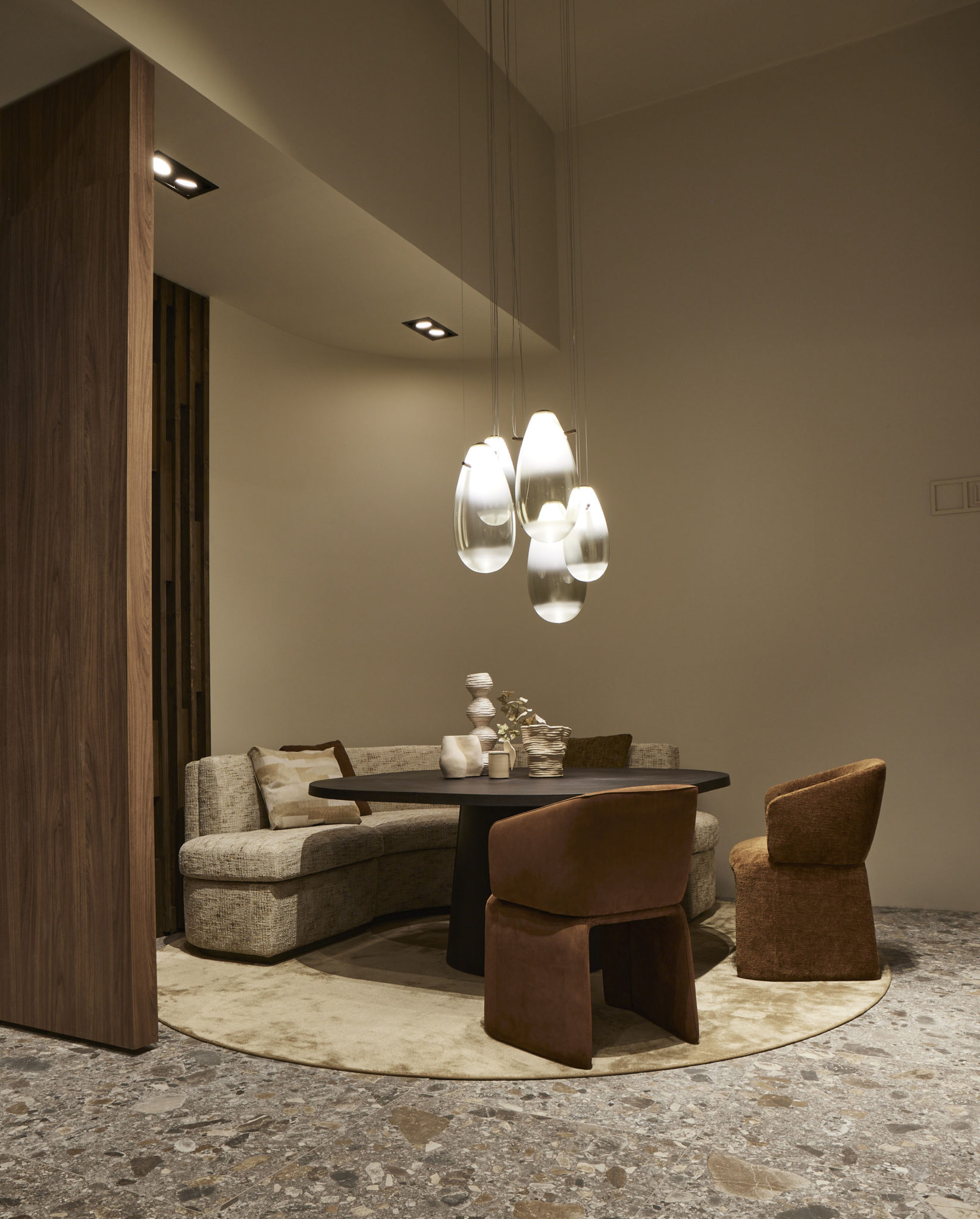 ALTER — table, Linteloo – Anthony Guerrée